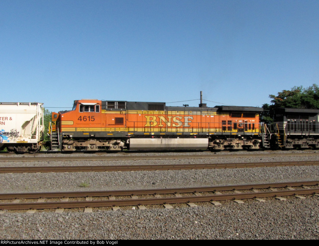 BNSF 4615